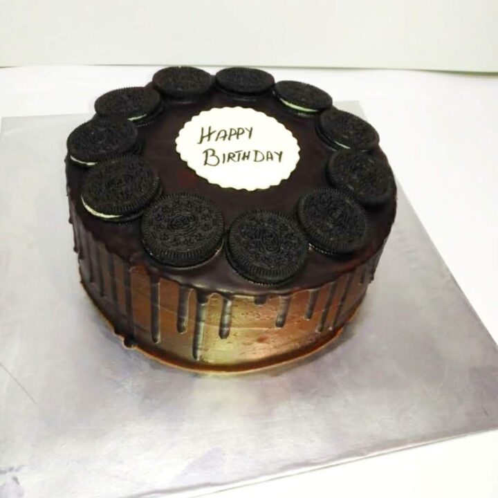Custom Chocolate Cakes – Taste N Delights